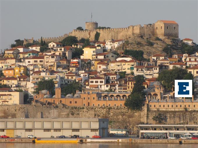 Καβάλα: Αγναντεύοντας το γαλάζιο της θάλασσας | Έθνος